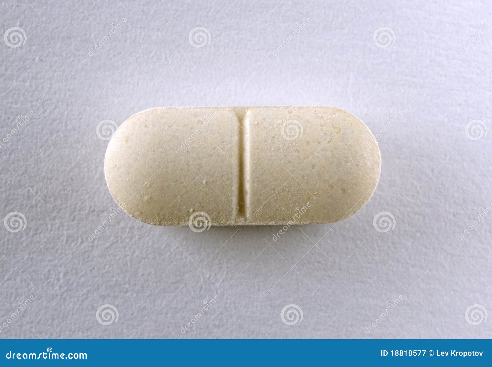 Einzelne Tablette stockbild. Bild von behandlung, vitamin - 18810577