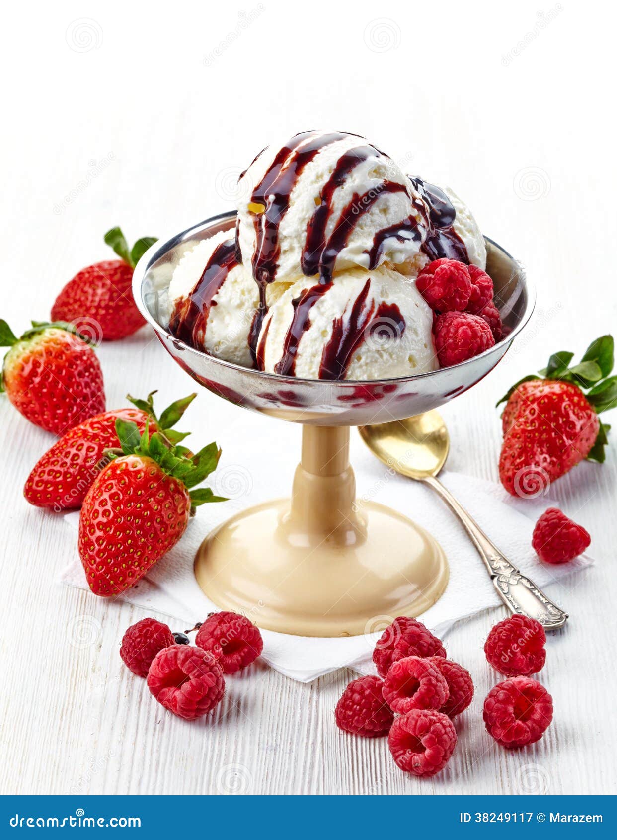 Eiscreme stockbild. Bild von schüssel, frische, makro - 38249117