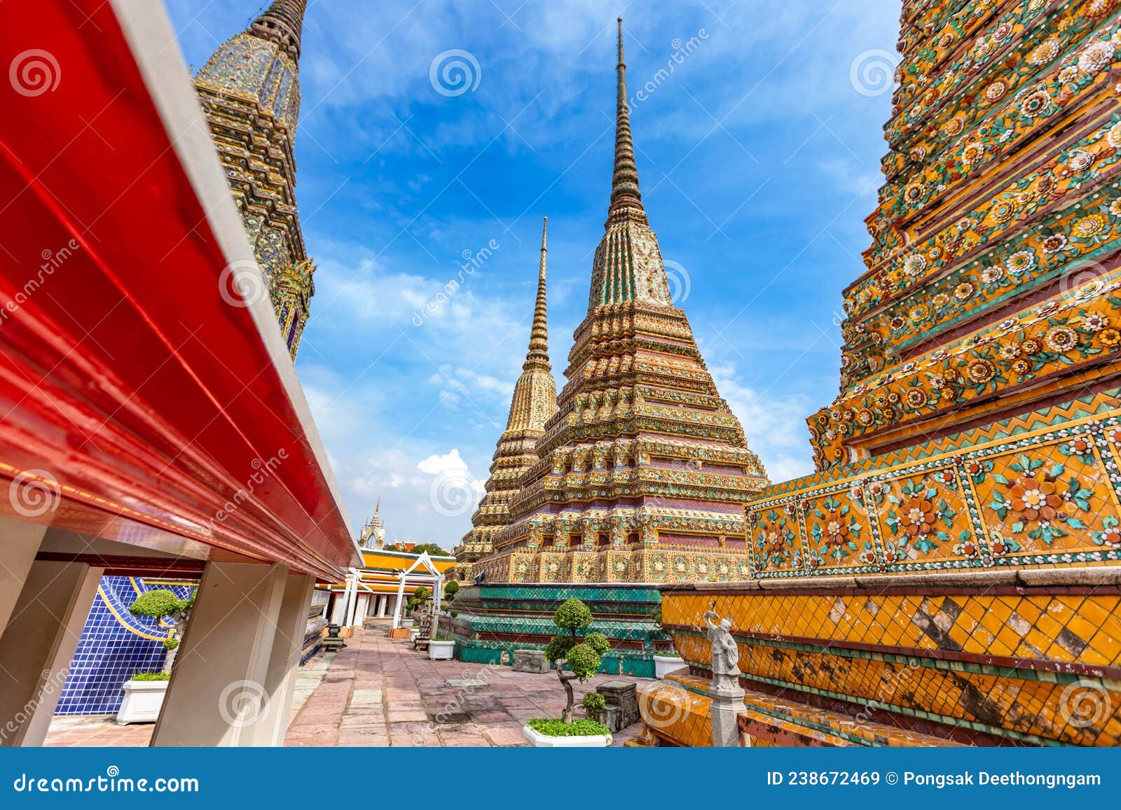 Ejercicio Thai Hermit Wat Pho Imagen de archivo - Imagen de asia ...
