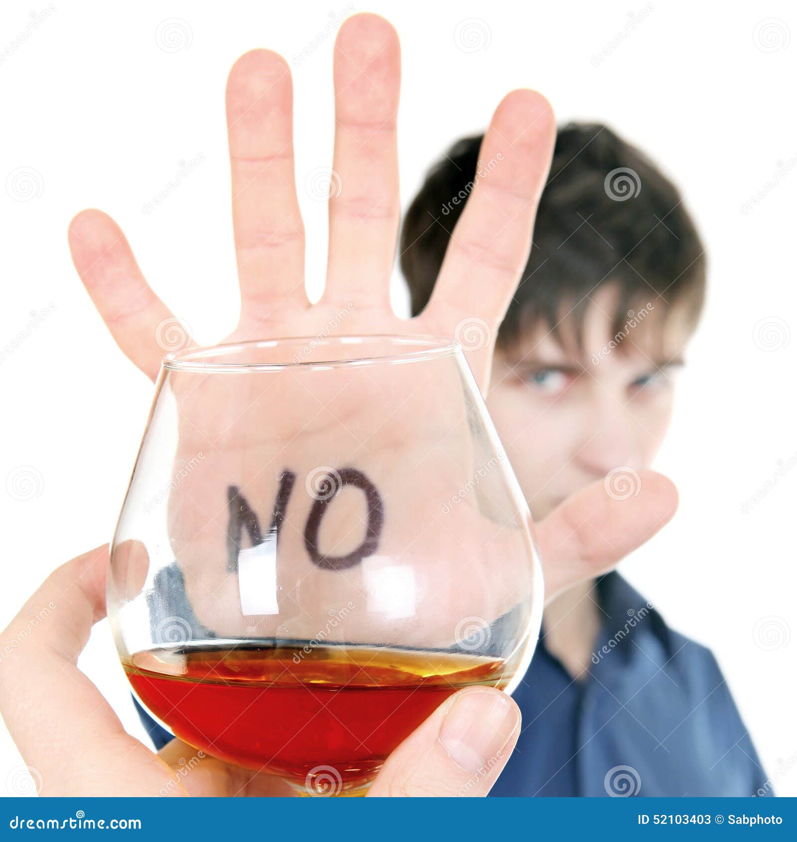 El Adolescente Rechaza El Alcohol Imagen de archivo - Imagen de cara ...