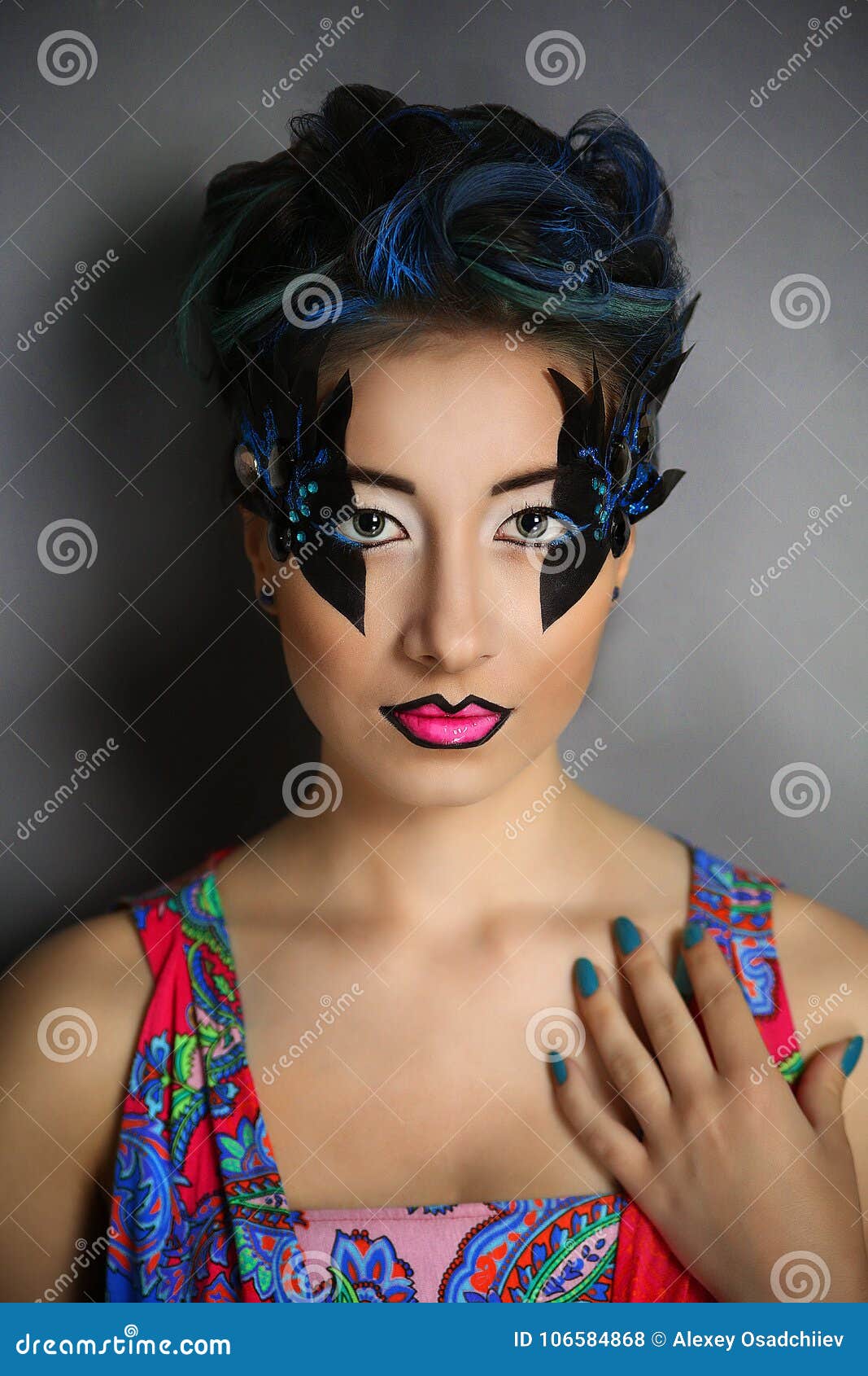 El Arte De La Mujer Compone Foto de archivo - Imagen de manera ... El Arte De La Mujer Compone Foto de archivo - Imagen de manera ...