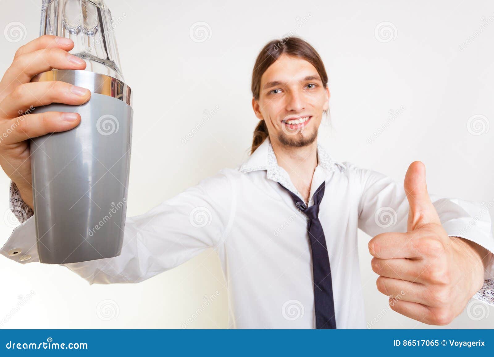 El Camarero Feliz Hace Gesto Imagen de archivo - Imagen de éxito ...