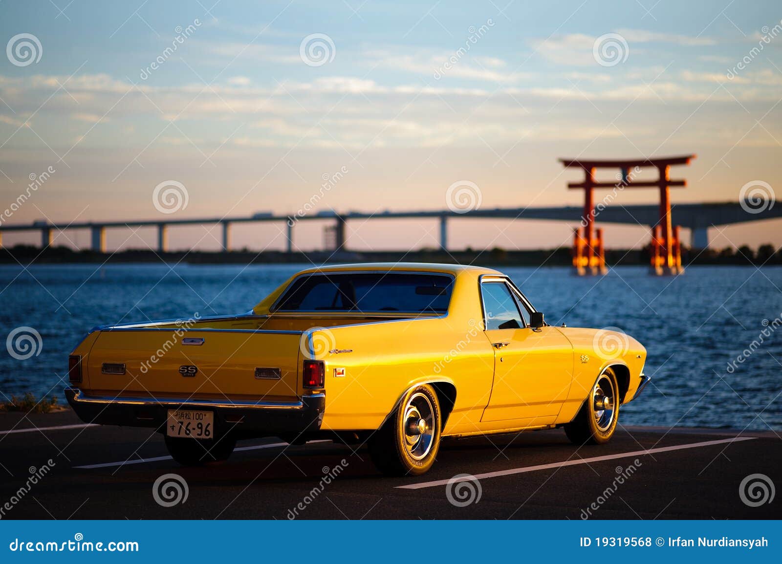 El-camino Chevrolet Side View Editorial Stock Photo - Image of yellow ...
