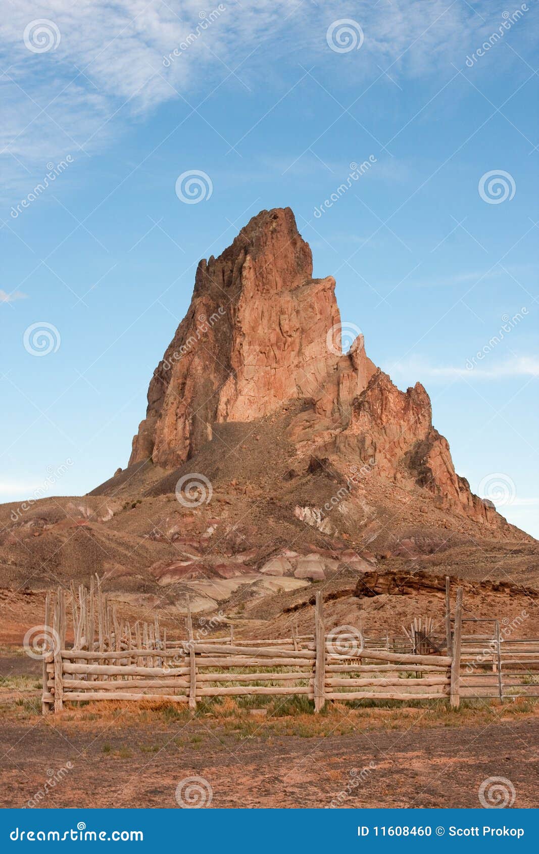 El Captain. Ancient Extinct Volcano in Arizona Stock Photo - Image of ...