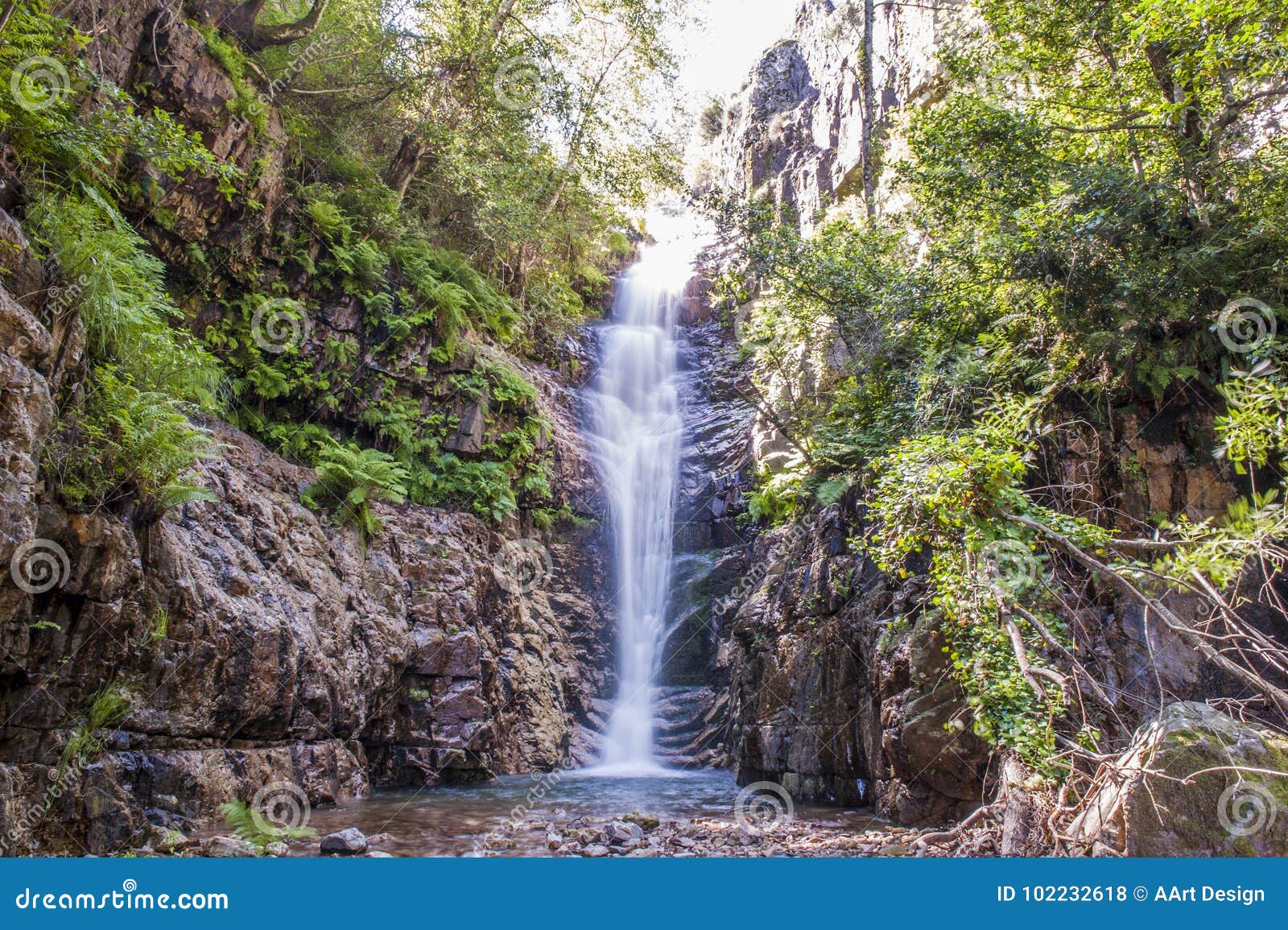 EL Chorro foto de archivo. Imagen de cascada, naturalizado - 102232618