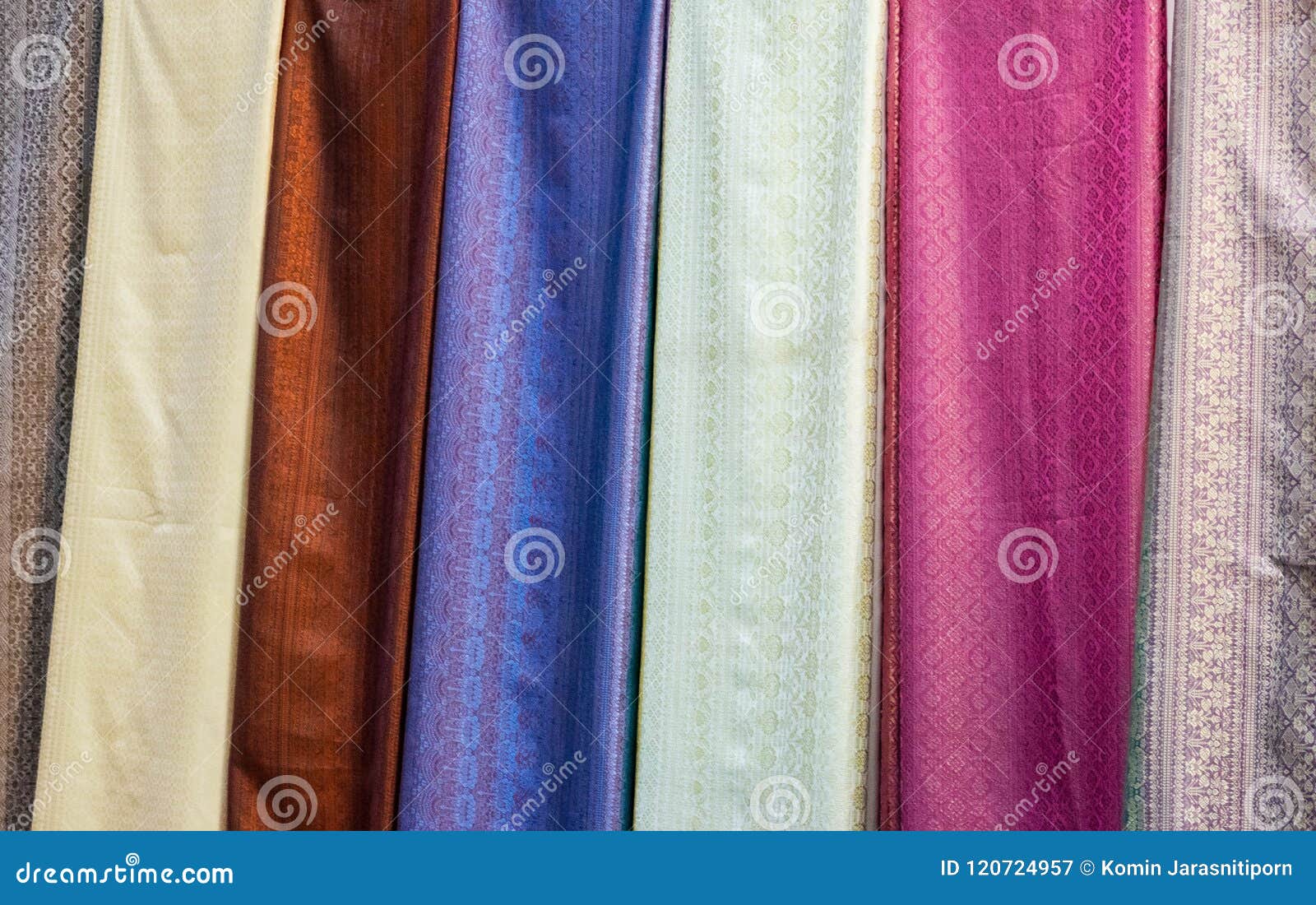 El Color De La Seda Tailandesa Imagen de archivo - Imagen de fondo ...