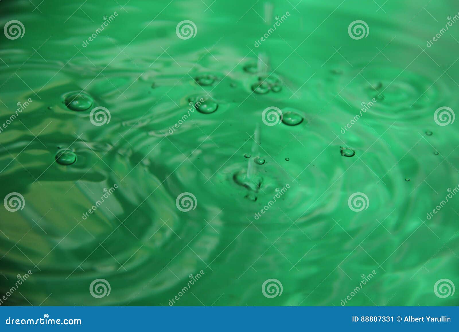 El color del agua imagen de archivo. Imagen de burbuja - 88807331