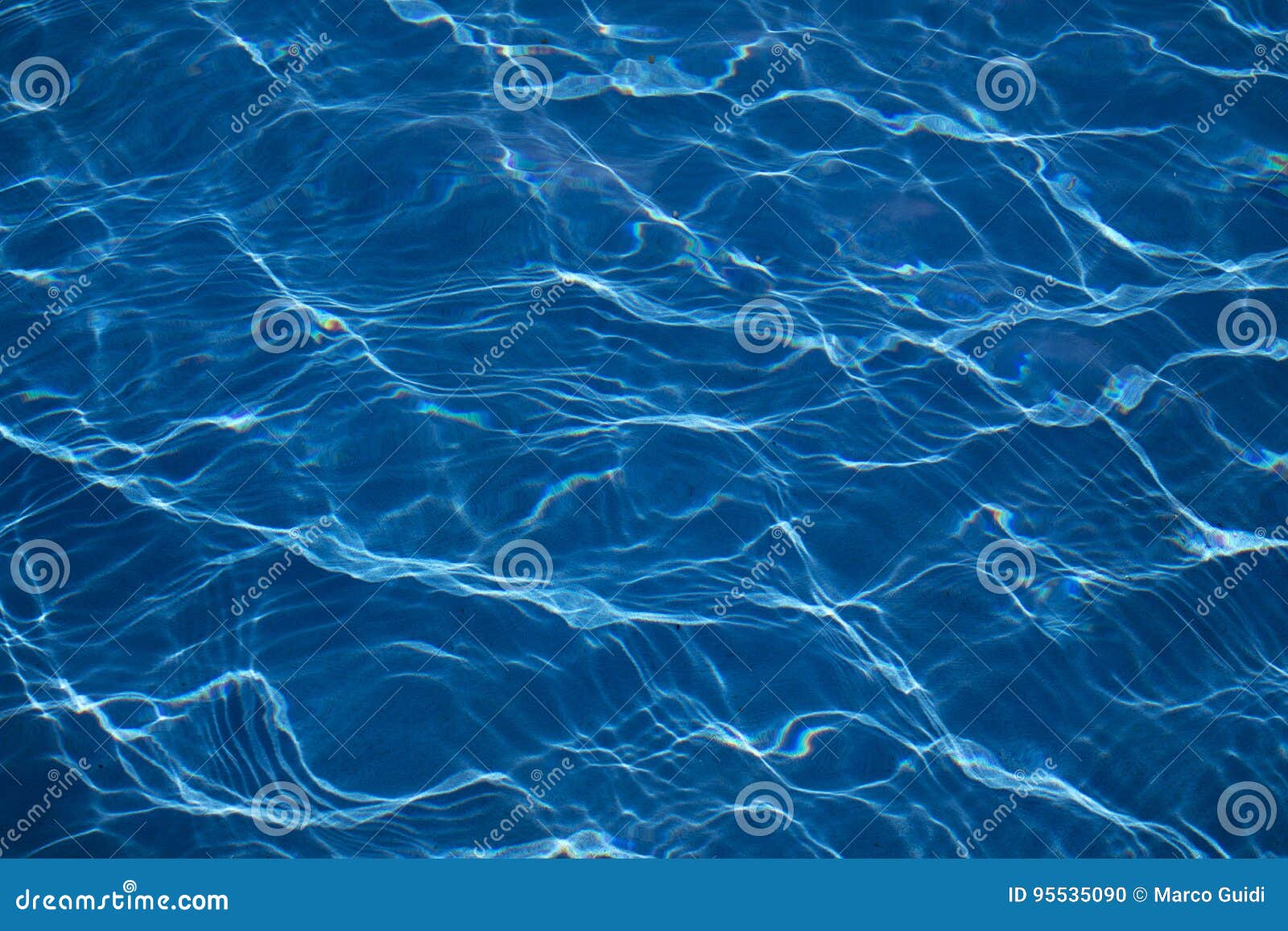 El color del agua foto de archivo. Imagen de limpio, superficie - 95535090