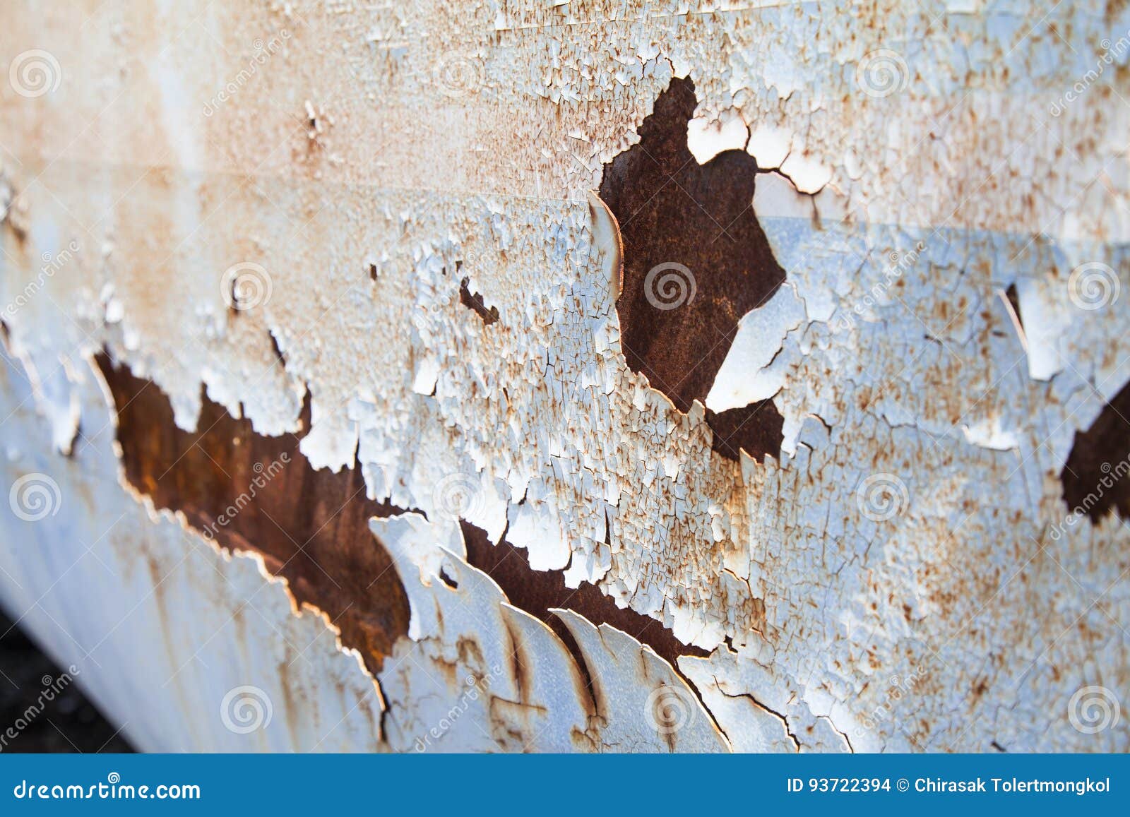 El color quebrado foto de archivo. Imagen de agrietado - 93722394