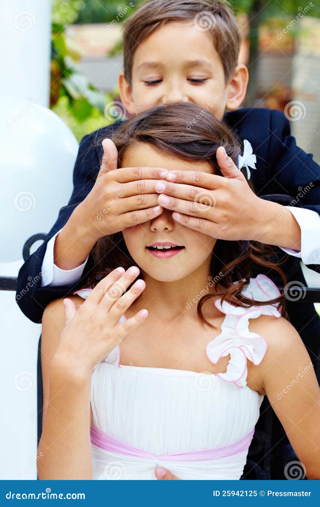 El conjeturar imagen de archivo. Imagen de persona, amor - 25942125