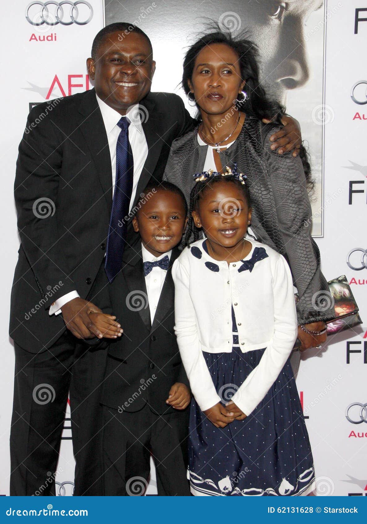 El Dr. Bennet Omalu foto de archivo editorial. Imagen de hollywood ...