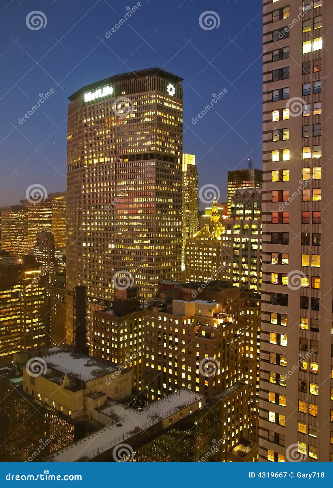 El edificio de MetLife fotografía editorial. Imagen de céntrico - 4319667