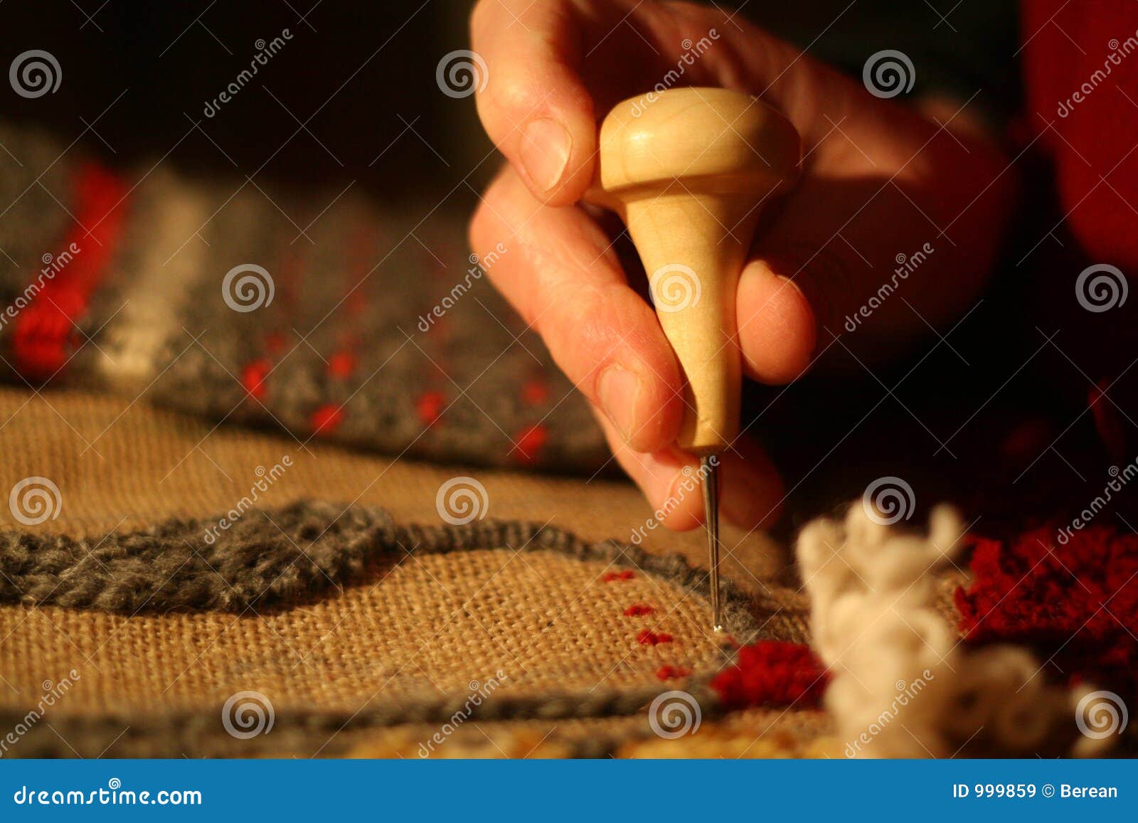 El enganchar de la manta imagen de archivo. Imagen de cierre - 999859