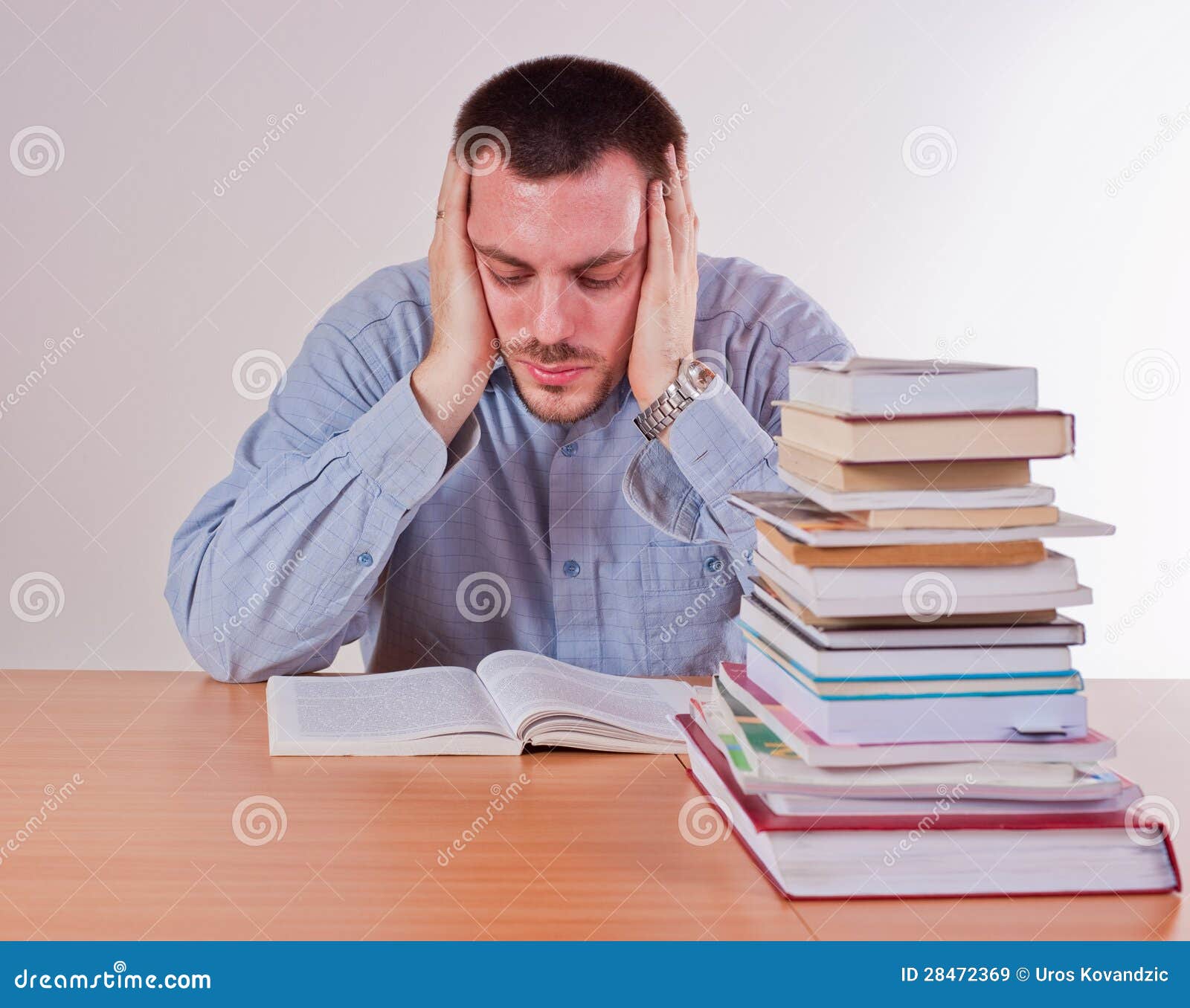 El Estudiar Muy Difícilmente Imagen de archivo - Imagen de vector ...