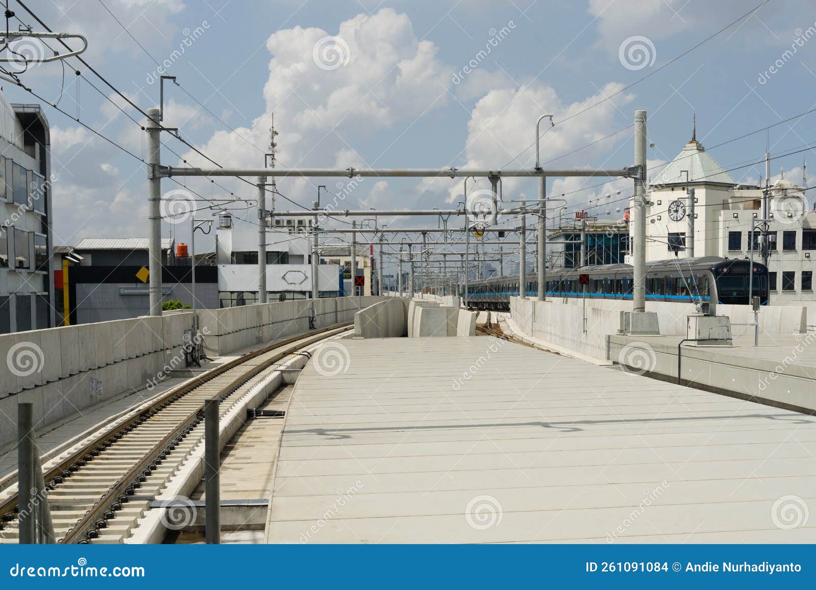 El Ferrocarril Mrt Y El Cable De Cable Imagen de archivo editorial ...