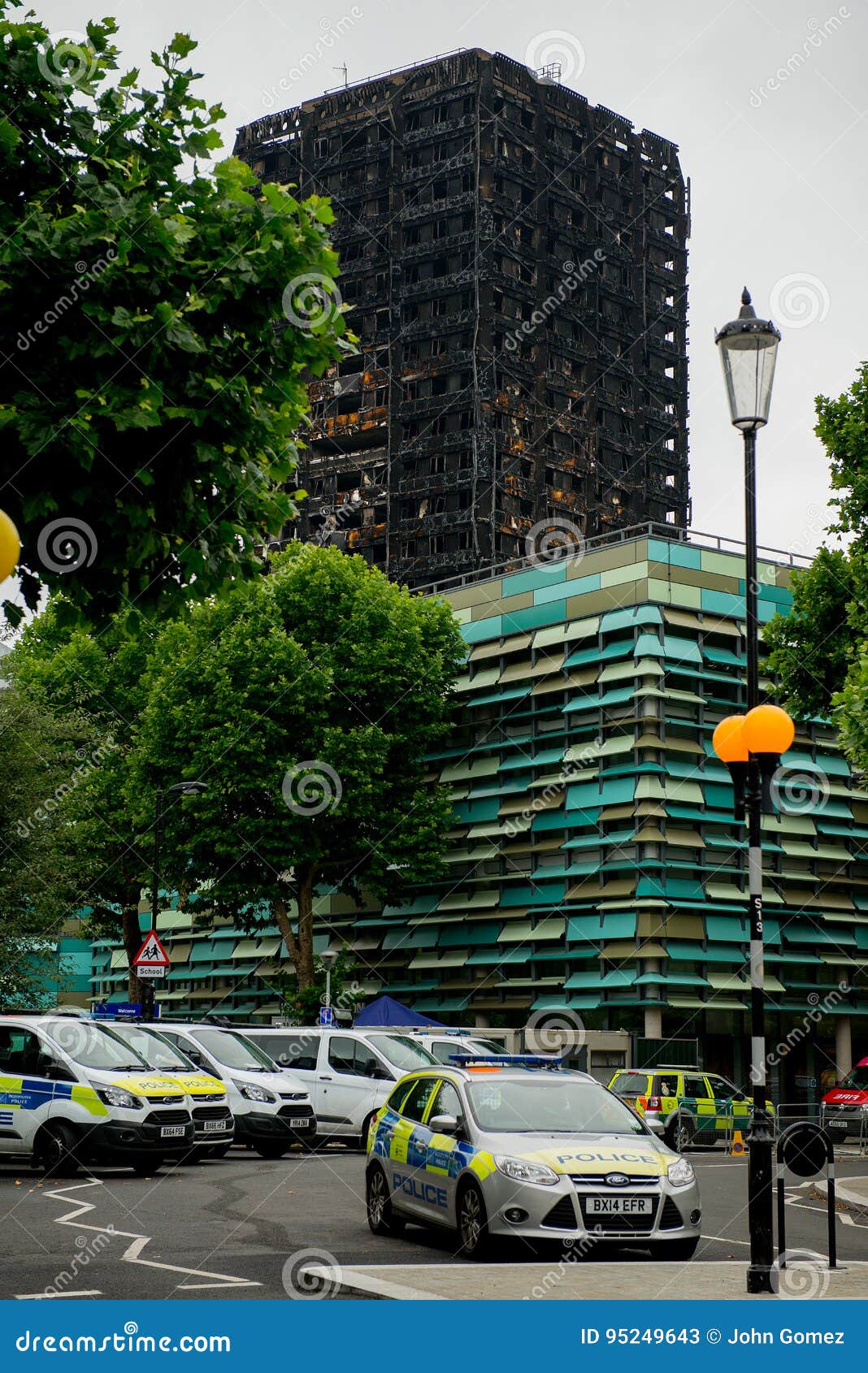 El Fuego De La Torre De Grenfell Foto de archivo editorial - Imagen de ...