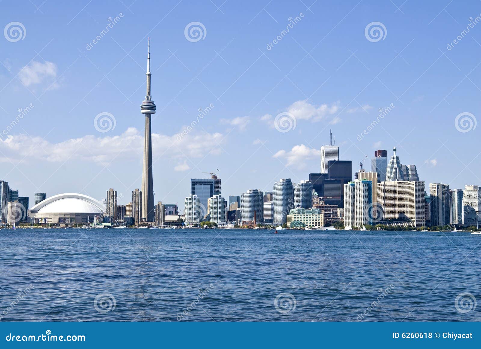 El horizonte de Toronto foto de archivo. Imagen de cityscape - 6260618