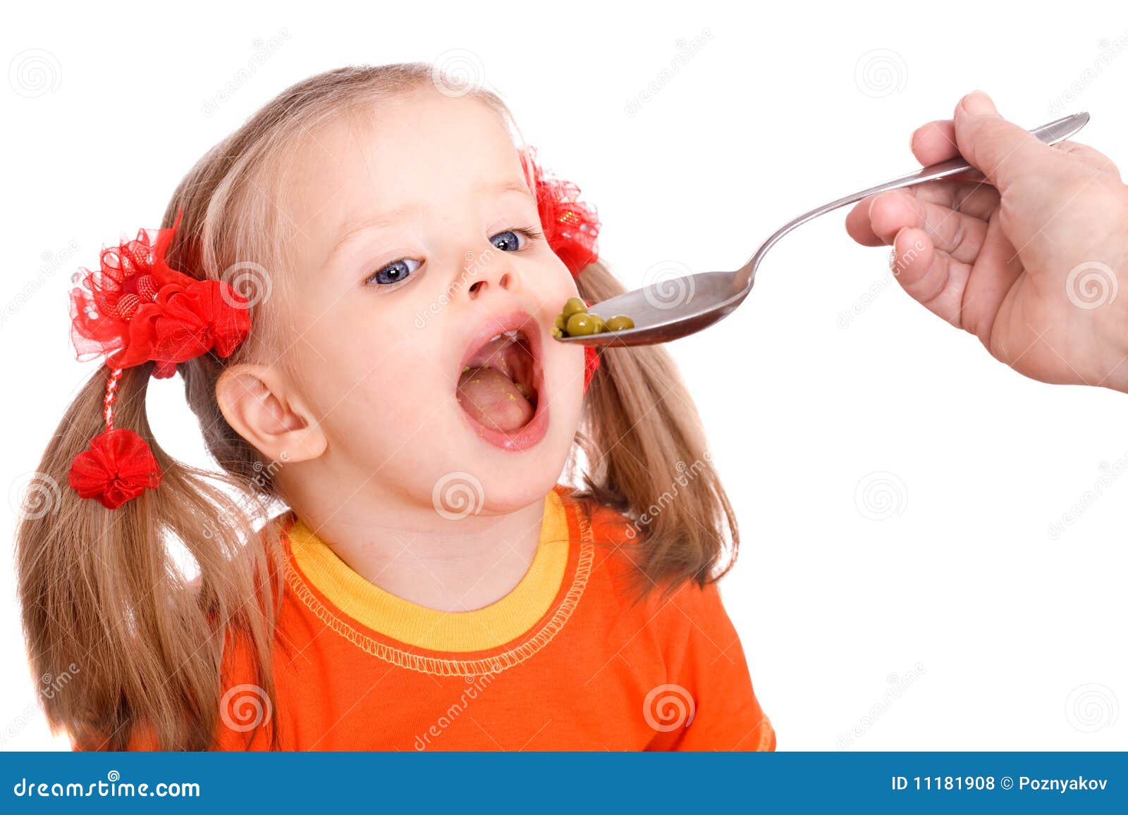 El Introducir De La Pera Del Bebé. Foto de archivo - Imagen de humano ...