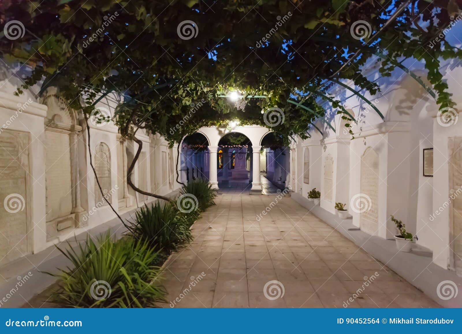 El Kenasa Complejo De Karaite Del Templo Foto de archivo - Imagen de ...