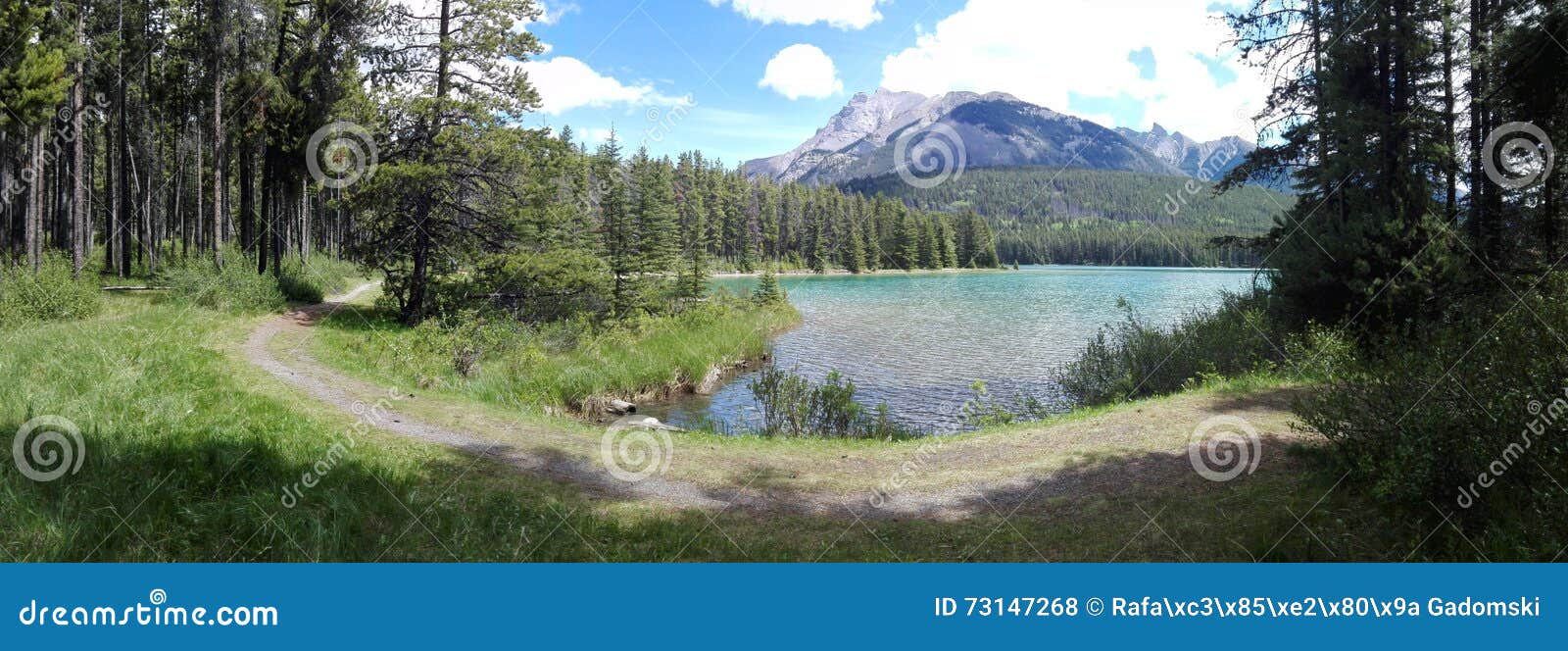 El Lago Two Jack, Alberta, Canadá Foto de archivo - Imagen de canto ...
