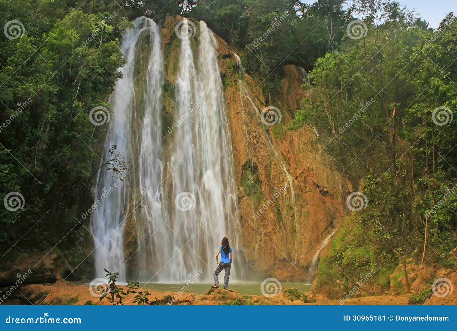 El Limon waterfall stock image. Image of small, scale - 30965181