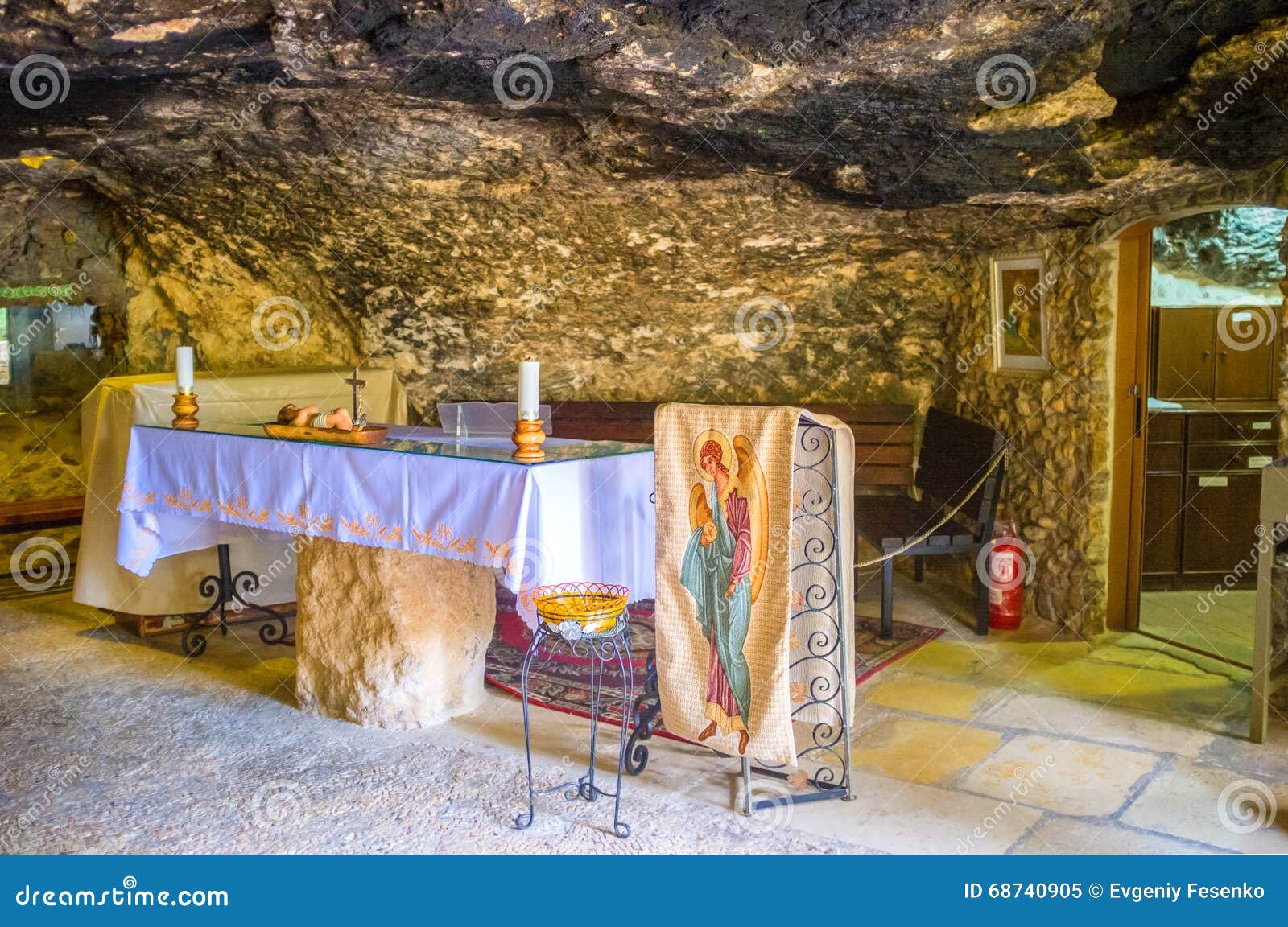 El lugar santo imagen editorial. Imagen de vector, anuncie - 68740905