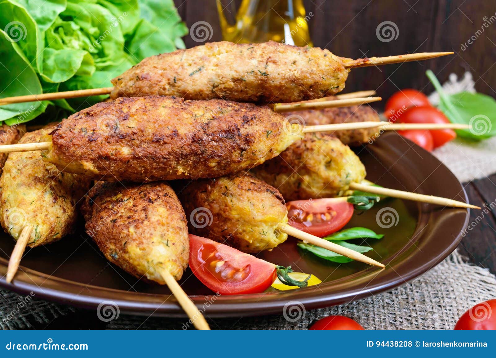 El Lula-kebab Es Un Plato De La Carne Foto de archivo - Imagen de sano ...