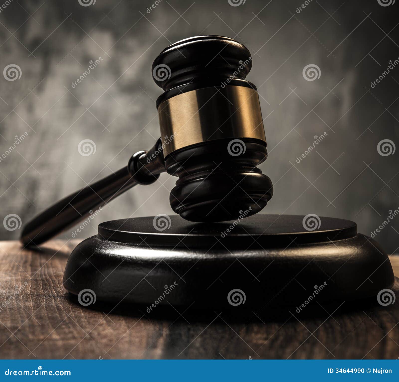 El martillo del juez foto de archivo. Imagen de legal - 34644990