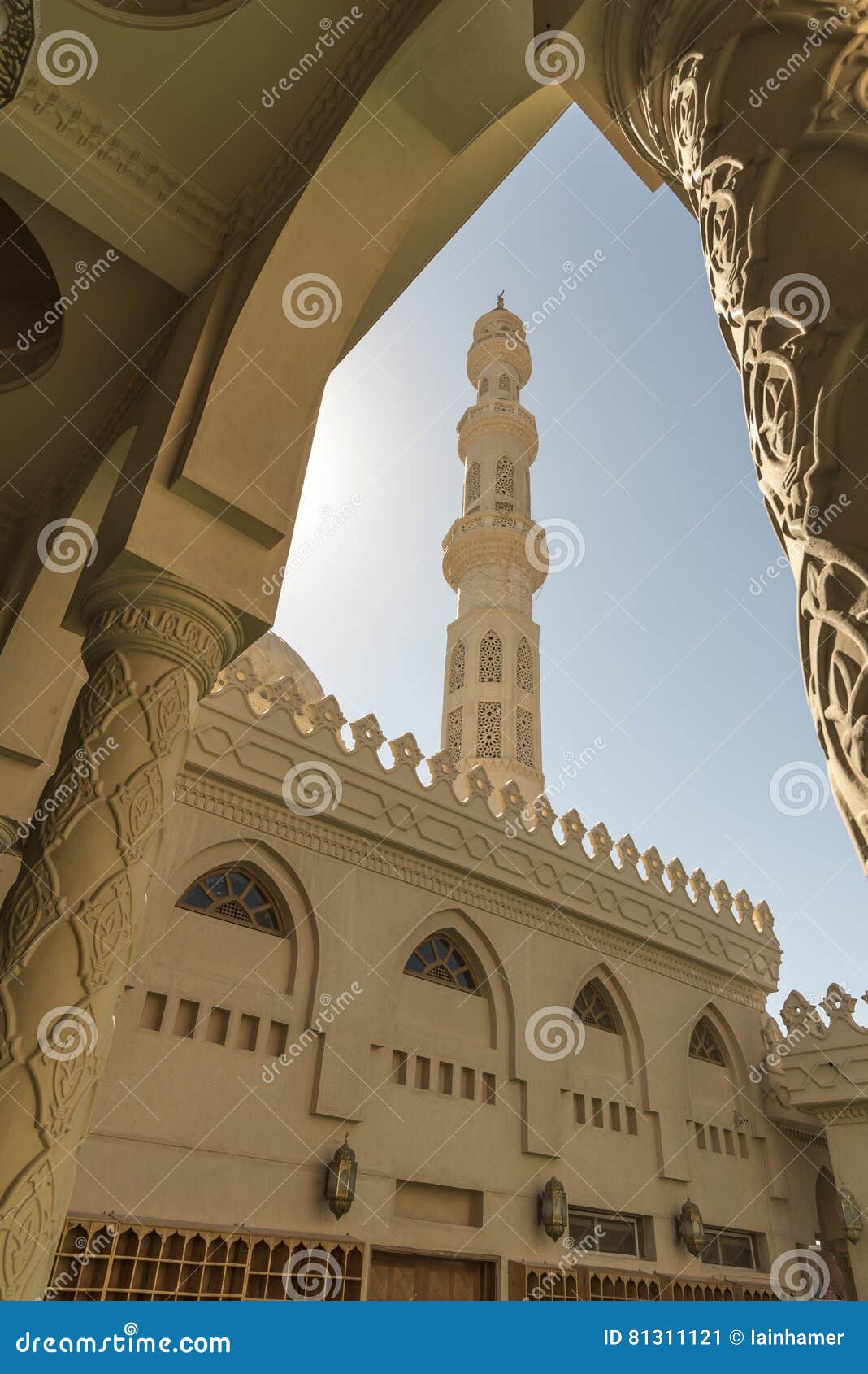 EL Mina Mosque Hurghada imagen de archivo. Imagen de principal - 81311121