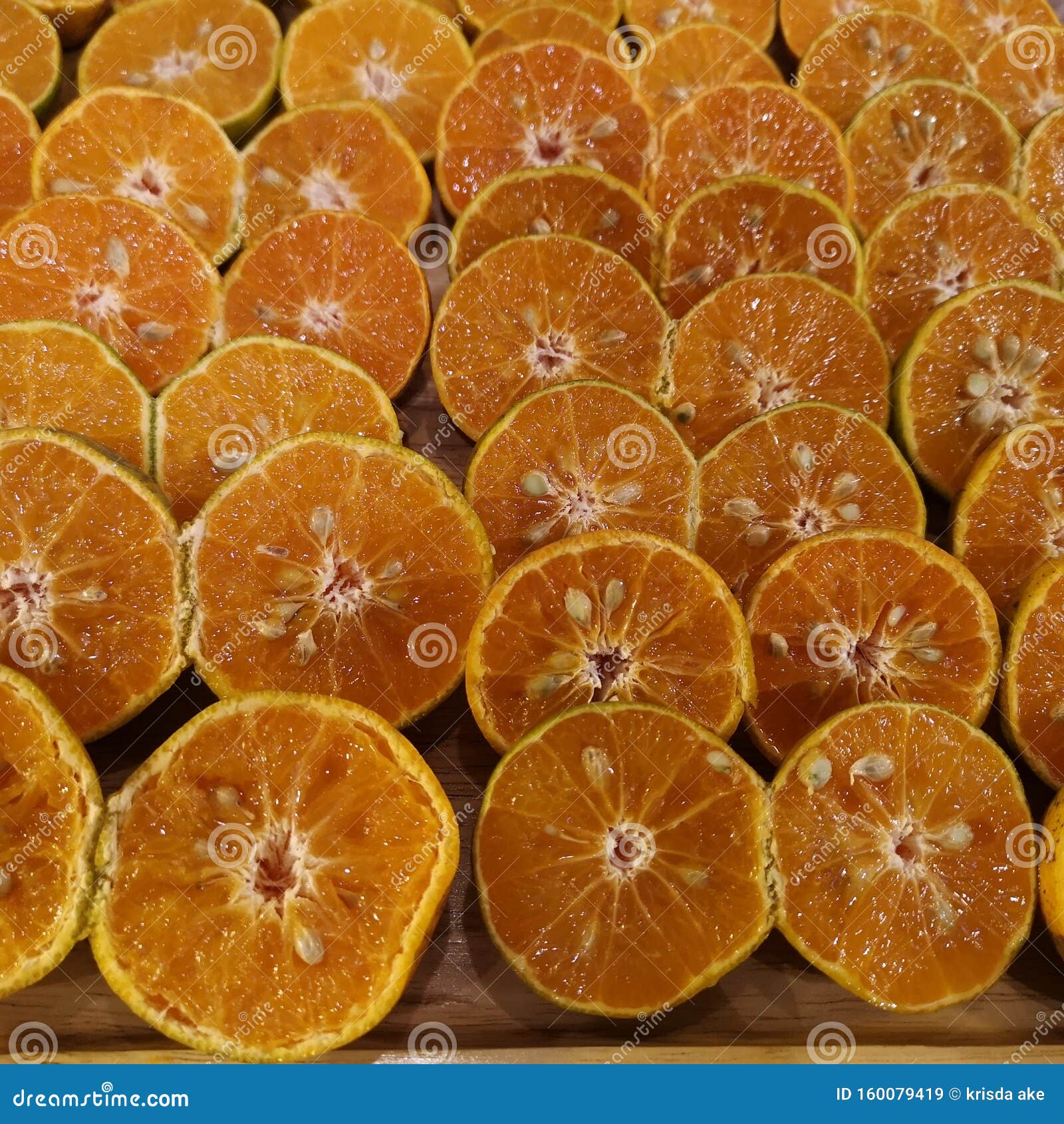 El Mini Zumo De Naranja Natural Imagen de archivo - Imagen de ...