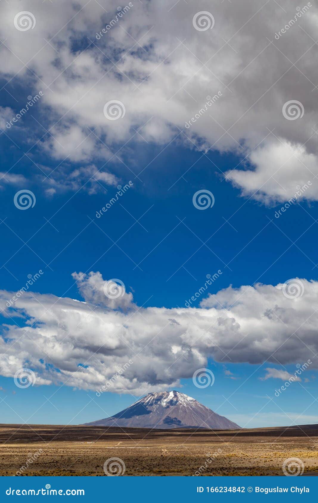 El Misti Volcano in Arequipa, Peru Stock Photo - Image of view, snow ...