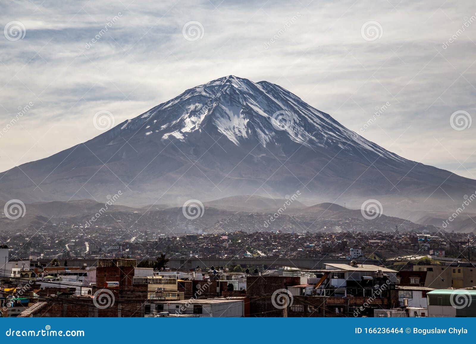 El Misti Volcano in Arequipa, Peru Stock Photo - Image of peruvian ...