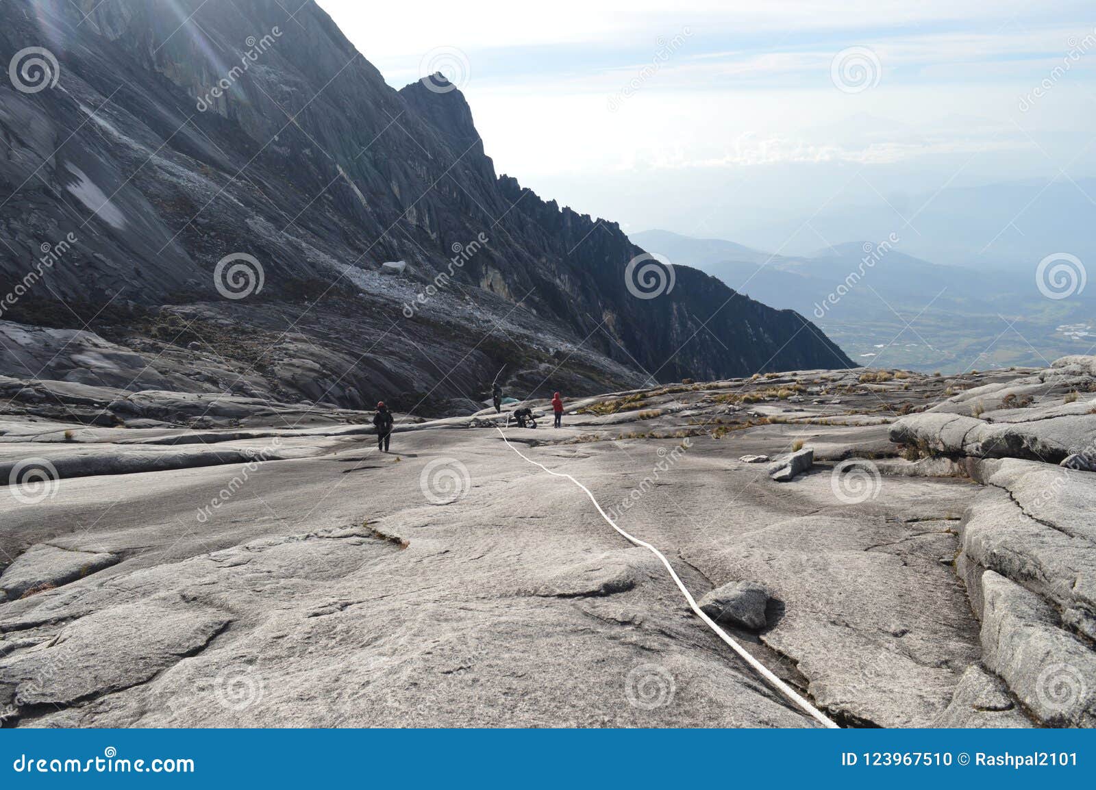 El Monte Kinabalu En Sabah Malaysia Imagen editorial - Imagen de borneo ...