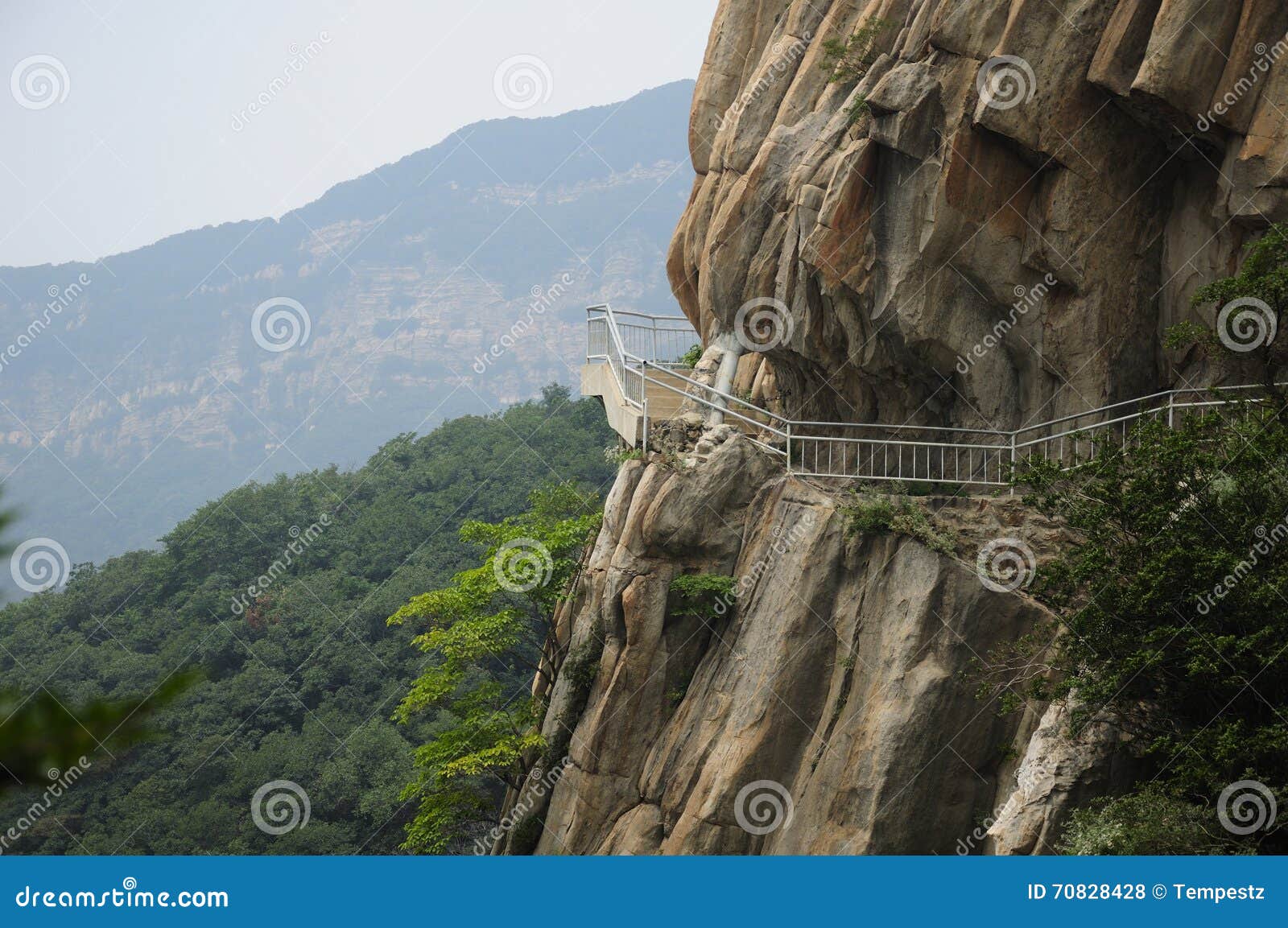 El Monte Song Cliff Walk foto de archivo. Imagen de provincia - 70828428