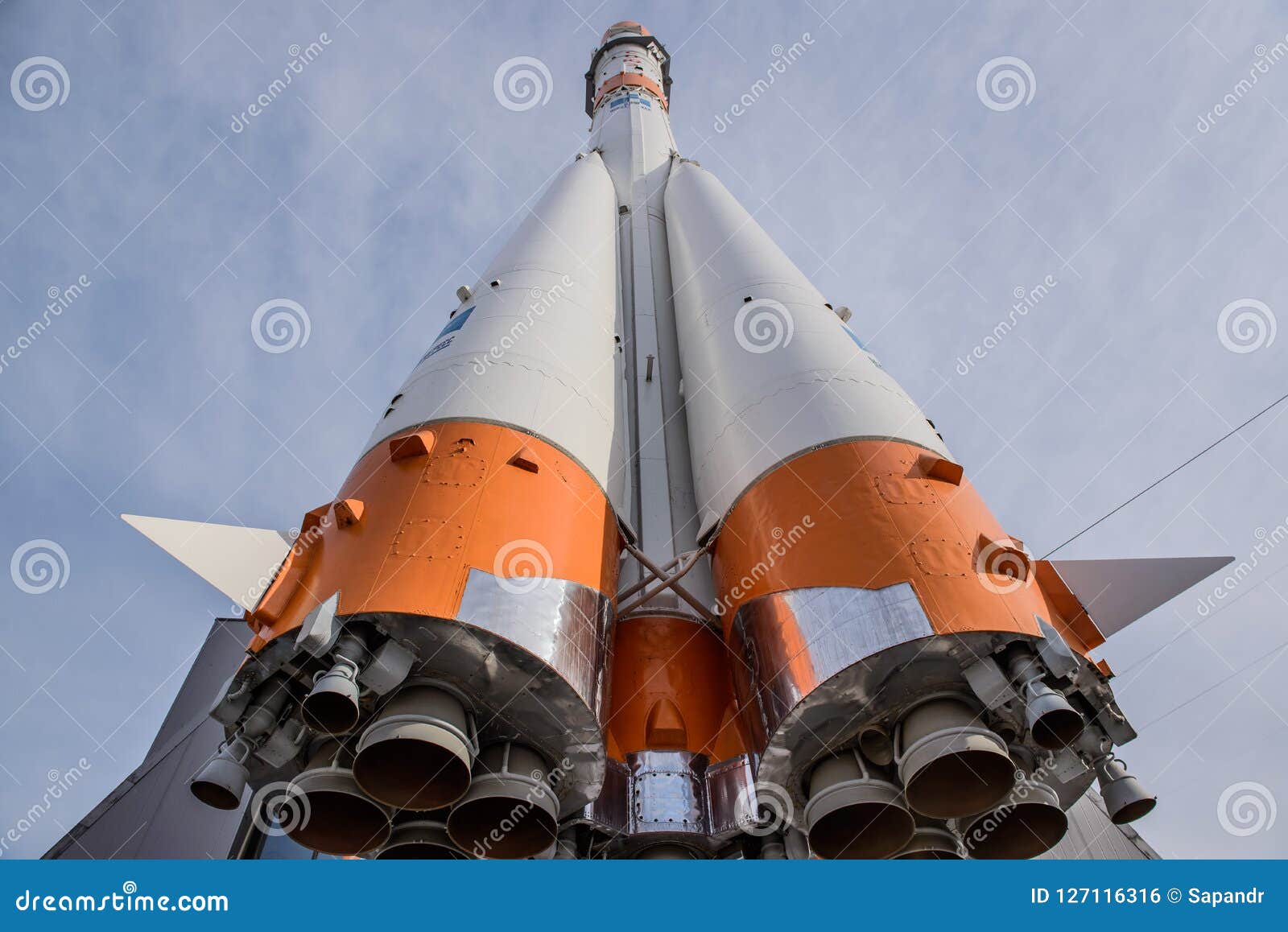 El Motor Espacial Del Cohete De Soyuz Foto editorial - Imagen de cohete ...