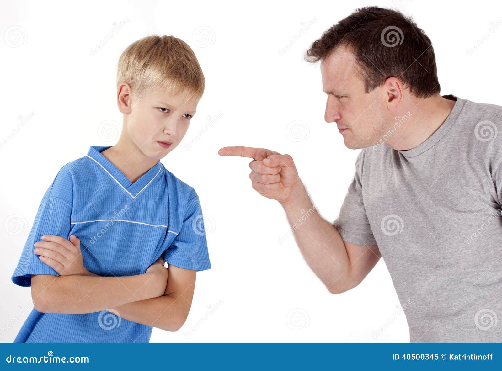 El Padre Terminante Castiga a Su Hijo Imagen de archivo - Imagen de ...