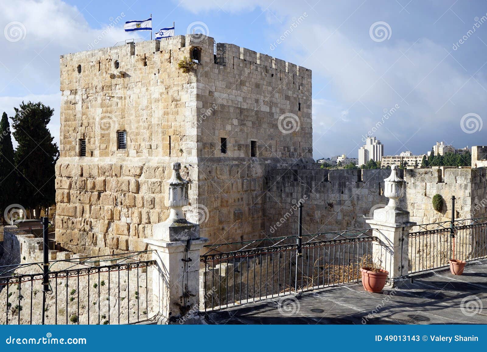 El palacio de David imagen de archivo. Imagen de nublado - 49013143