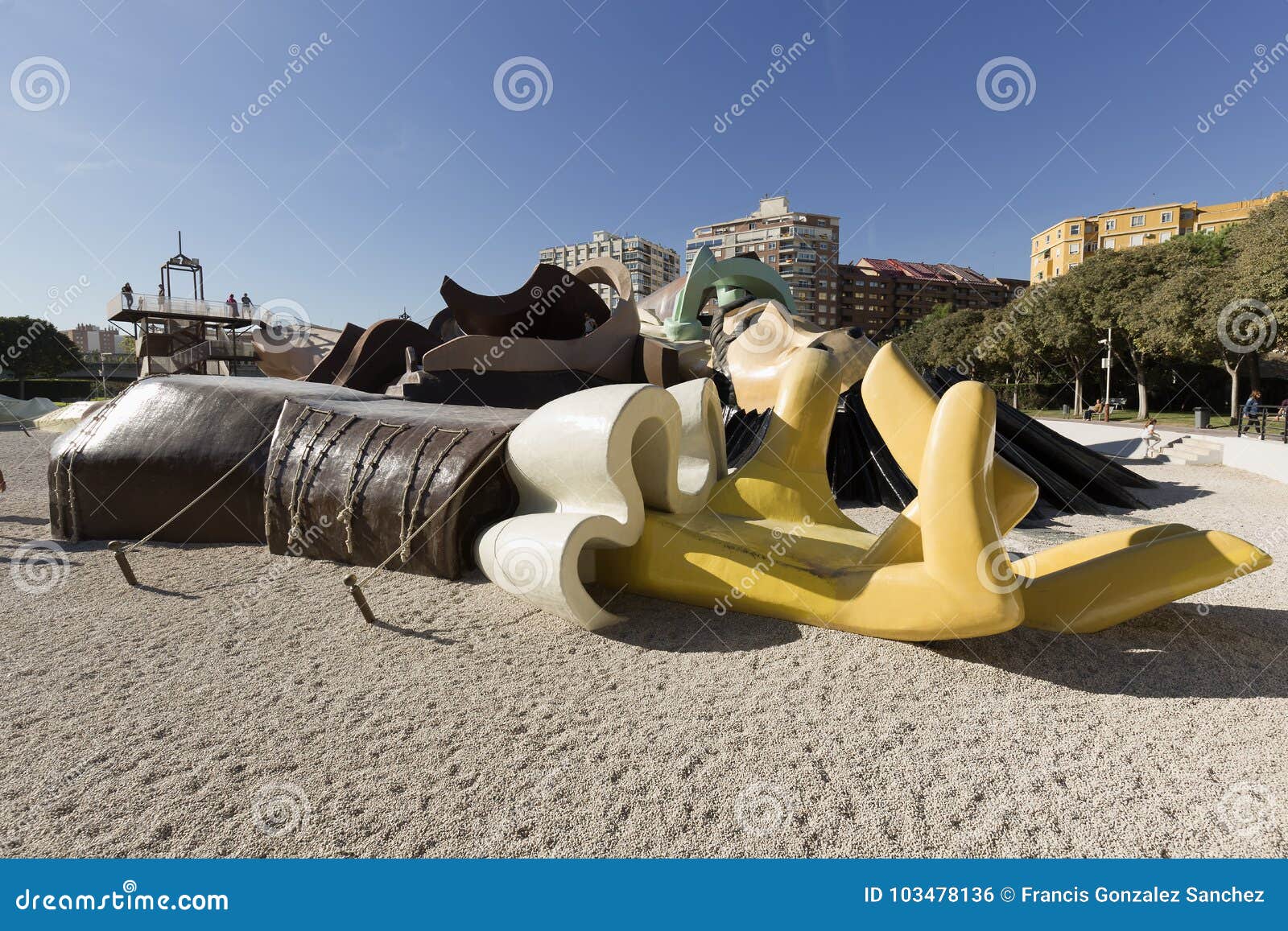 El Parque De Gulliver De Valencia Foto editorial - Imagen de cabrito ...