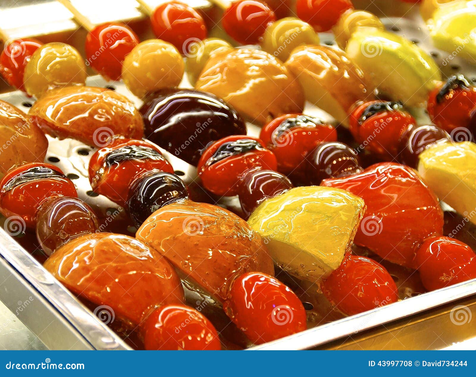 El Primer De La Fruta Escarchada Foto de archivo - Imagen de escarchado ...