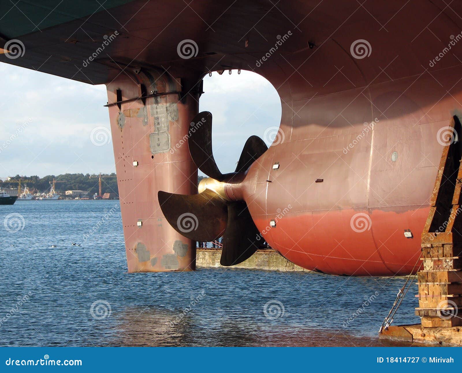 El propulsor imagen de archivo. Imagen de vuelta, nuevo - 18414727