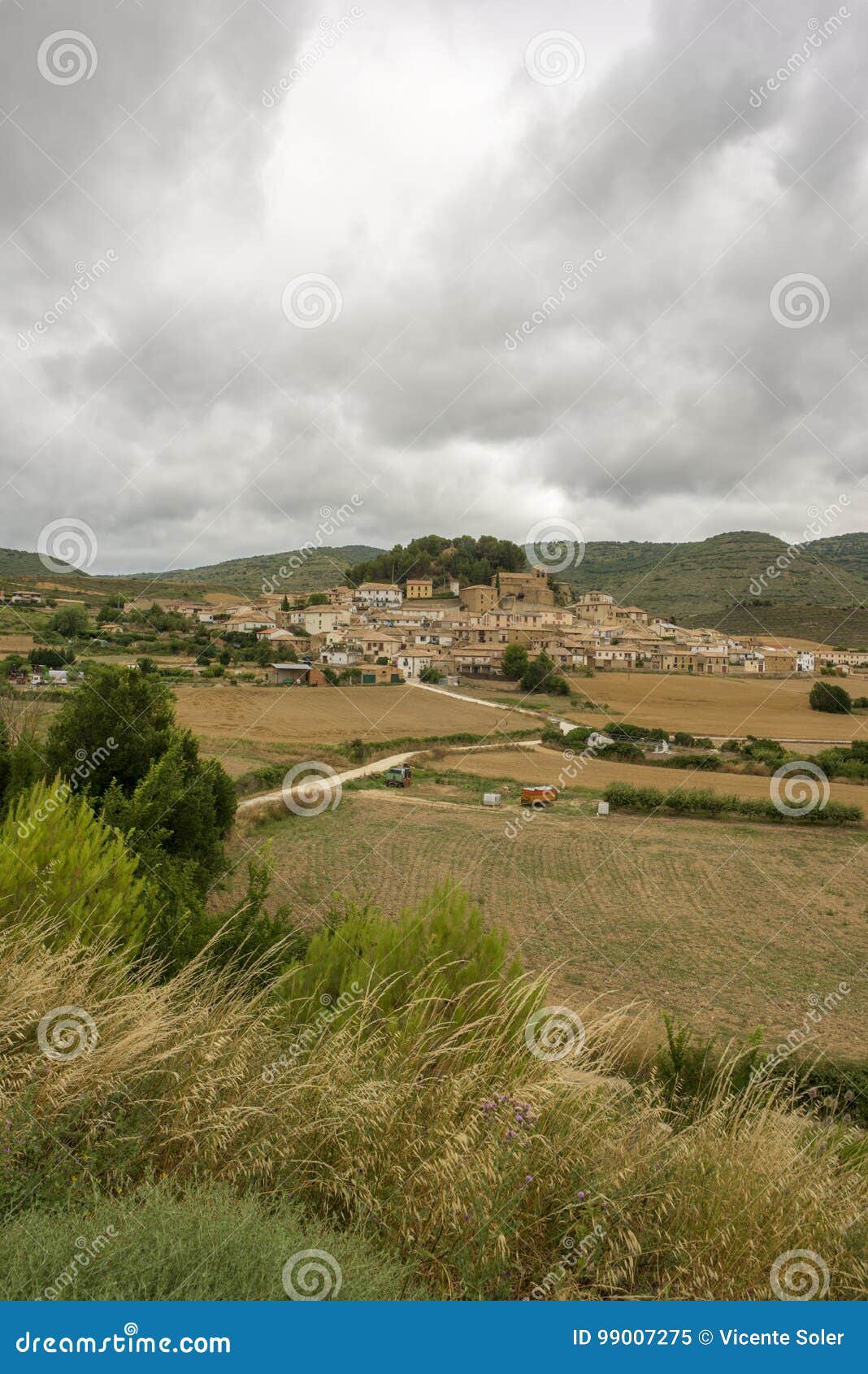 El pueblo de Eslava imagen de archivo. Imagen de fortificado - 99007275