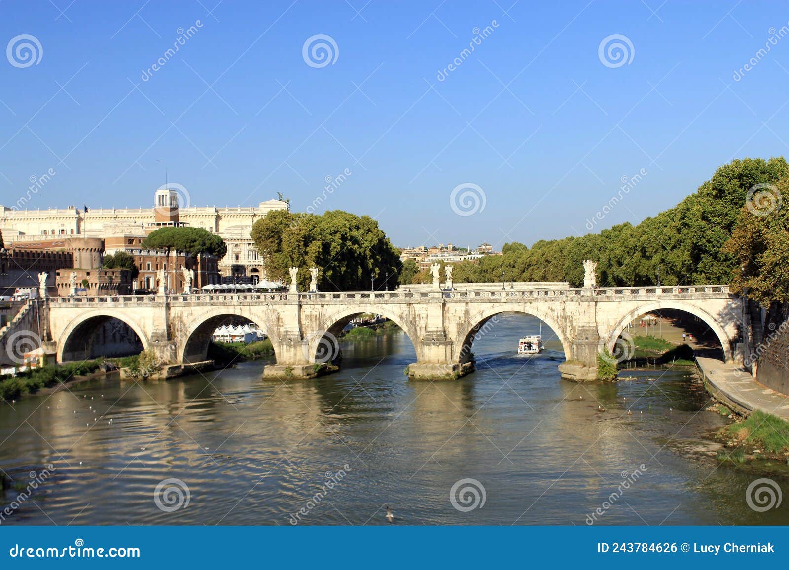 El puente en roma foto de archivo. Imagen de roma, cielo - 243784626