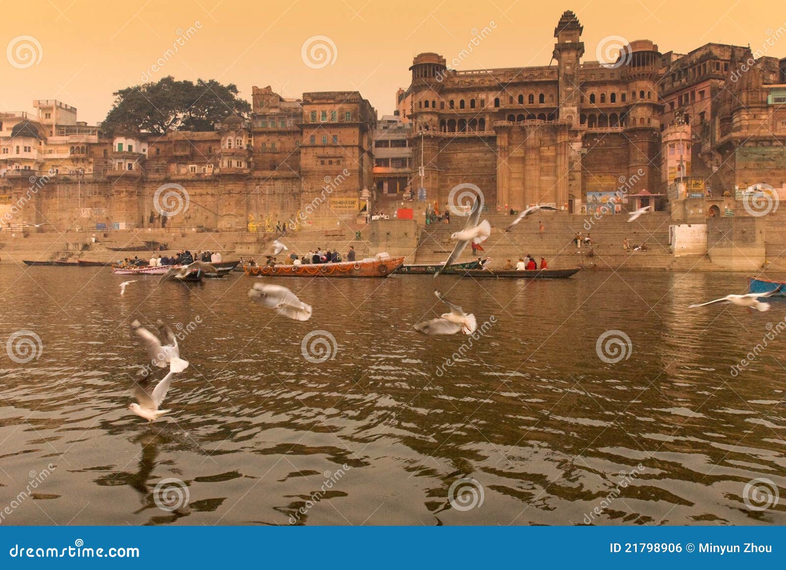 El río de Ganges. La India foto editorial. Imagen de indio - 21798906