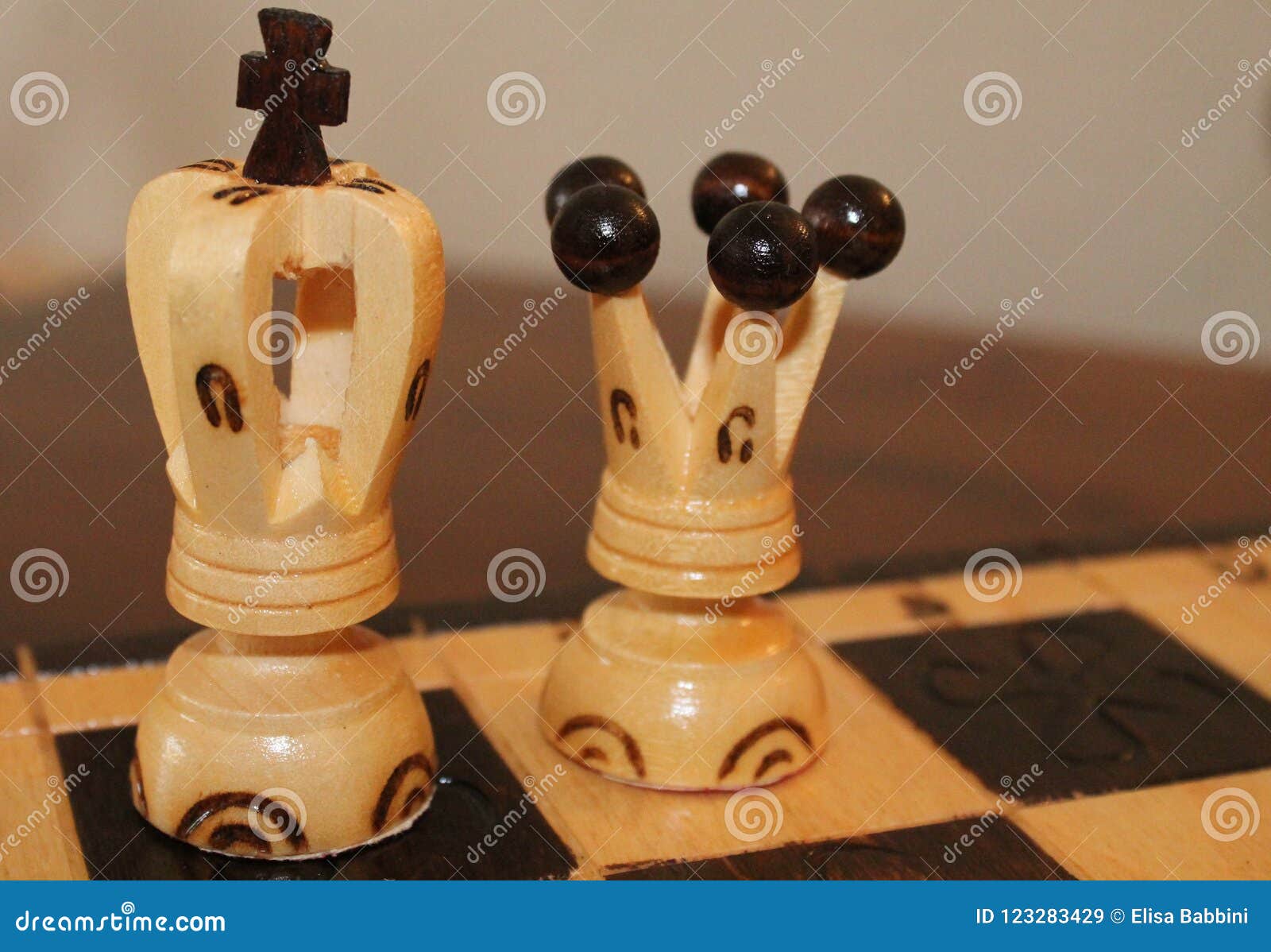 El Rey Y La Reina Del Ajedrez Imagen de archivo - Imagen de juego ...