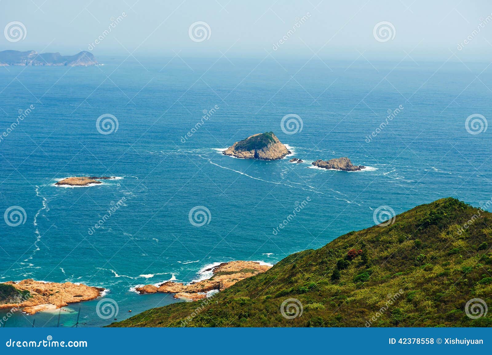 El rojo oscila las islas foto de archivo. Imagen de coastline - 42378558