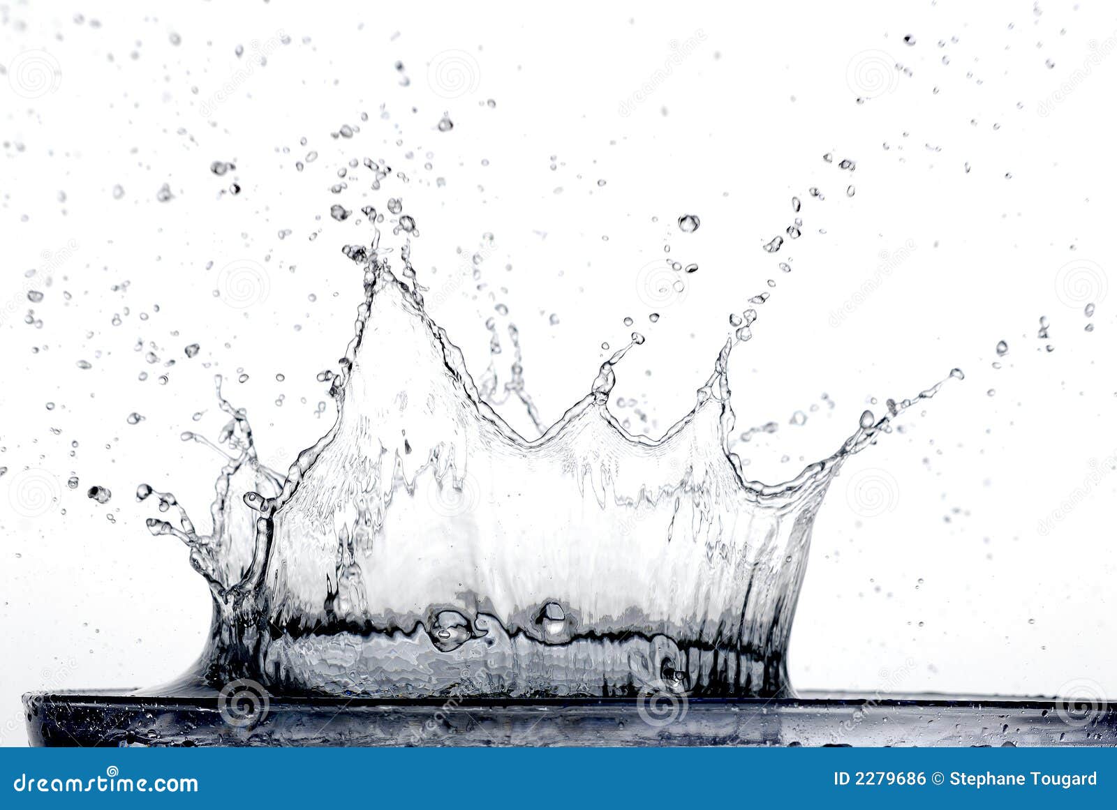 El salpicar del agua foto de archivo. Imagen de rebote - 2279686