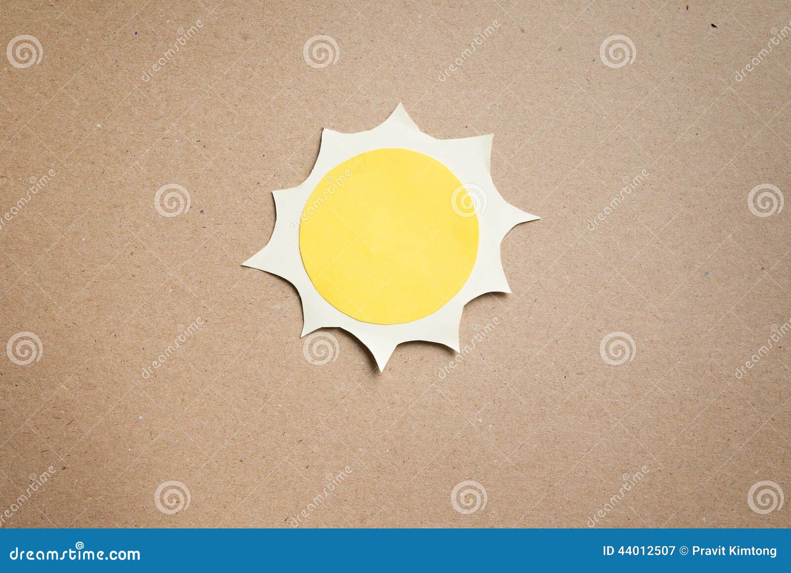 El sol hecho del papel imagen de archivo. Imagen de bandera - 44012507