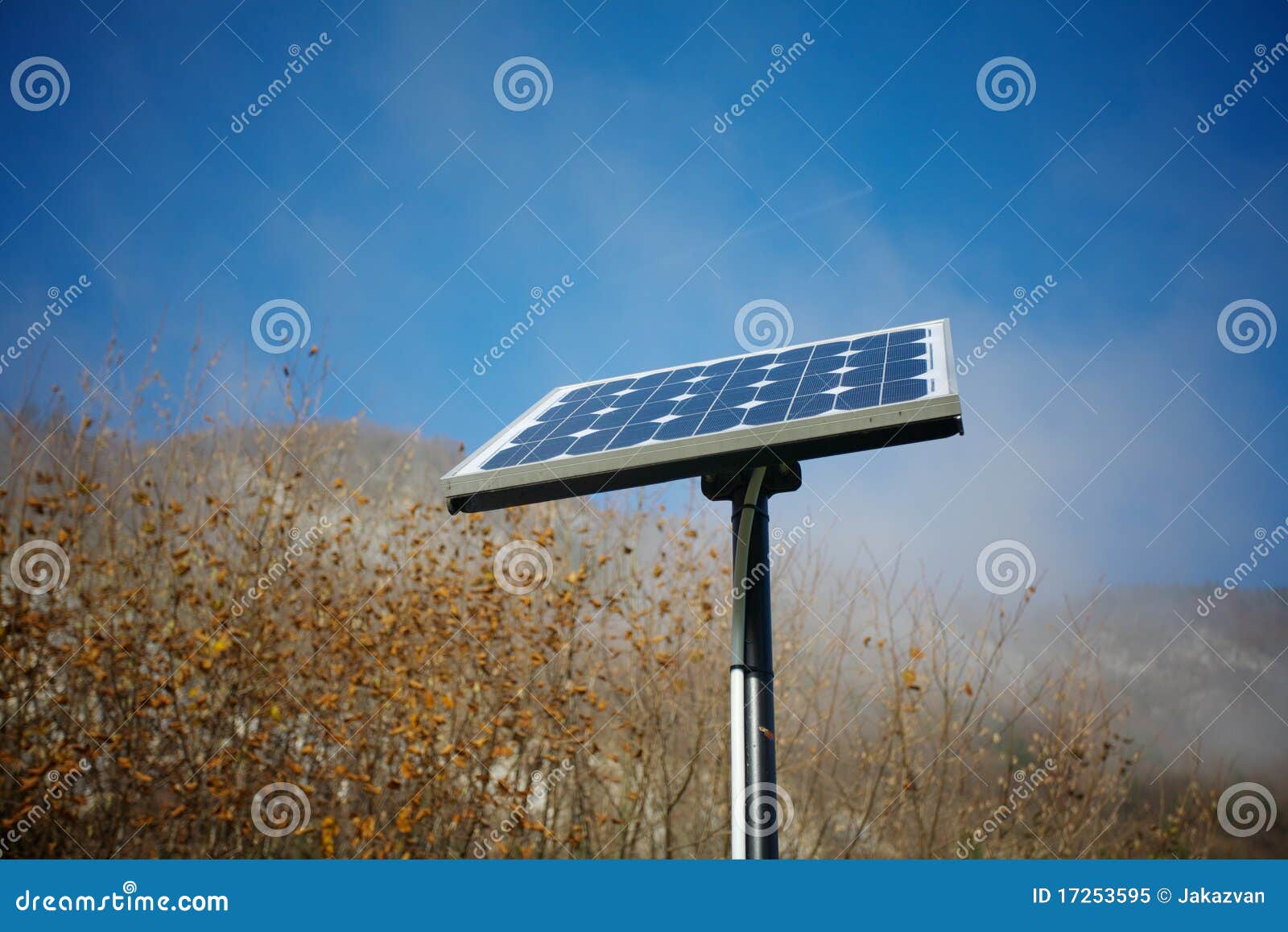 El solo panel solar imagen de archivo. Imagen de alternativa - 17253595