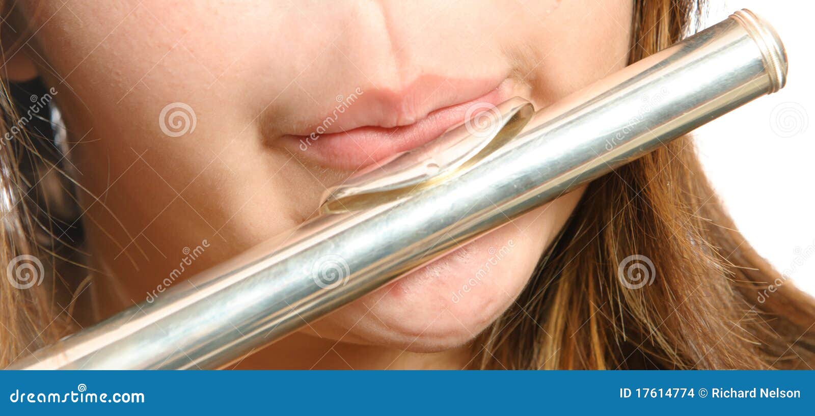 El Soplar De La Flauta Del Primer Foto de archivo - Imagen de ...