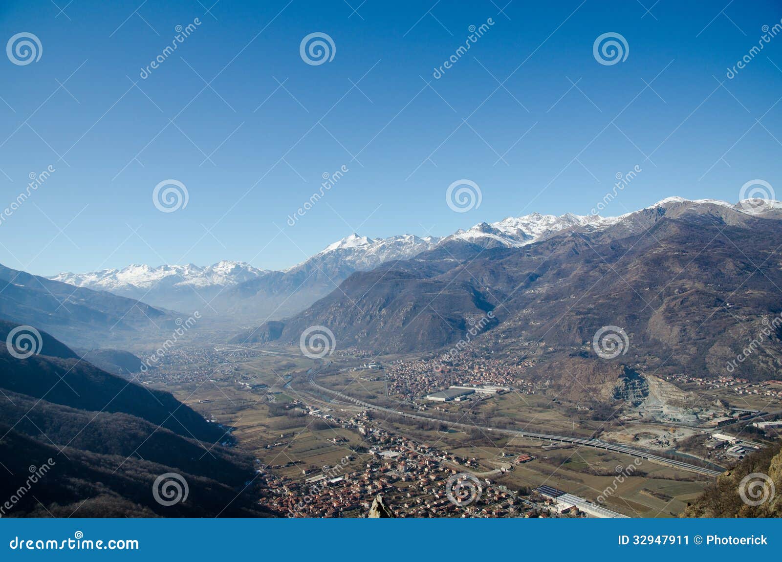 El Susa Valley imagen de archivo. Imagen de norte, valle - 32947911
